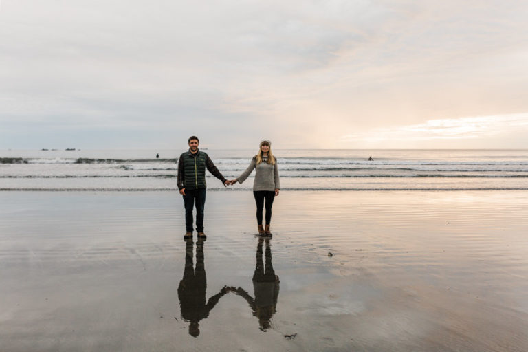 Washington Coast Engagement Photos in Autumn | Amy Galbraith Blog